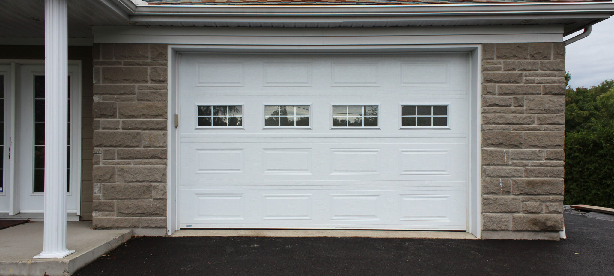 6 steps to add thermal windows to your garage door • Garex